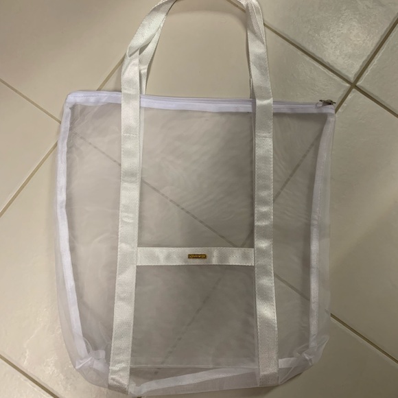 Cleo Harper | Bags | Cleo Harper Mesh Zip Tote | Poshmark